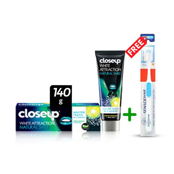 Close-up Whitening Toothpaste 140gm- Free 1 Toothbrush